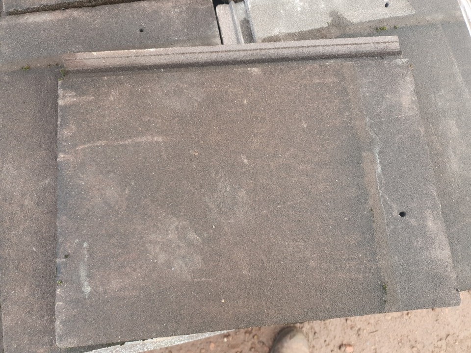 Reclaimed Marley Modern Eternit pan tile £1.00 concrete roof Brum base ...