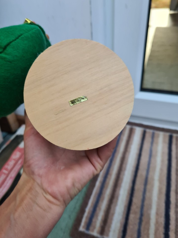 Musical Santa Plays Jingle Bells Wind-Up Christmas Figure Moving head ...