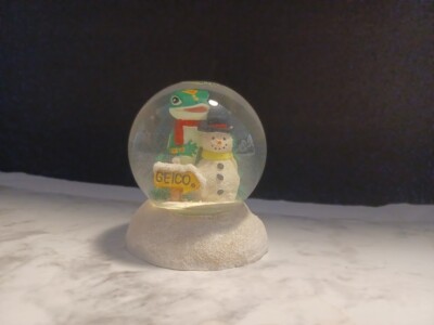 Rare Geico Lizard Car Insurance Company Snow Globe. 3.5" Tall. Winter ...