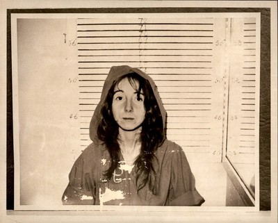 GA307 1976 Original Photo LYNETTE "SQUEAKY" FROMME CHARLES MANSON ...