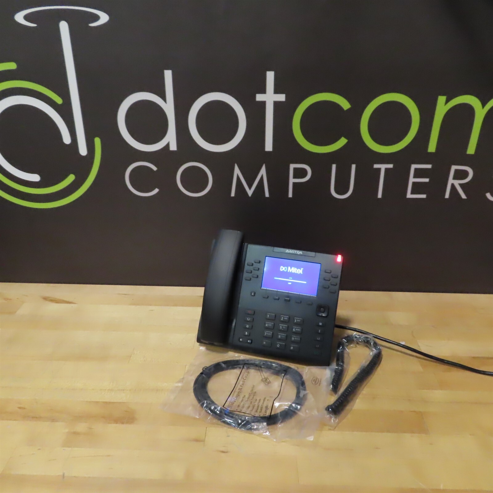 Mitel+Aastra+6869I+VoIP+SIP+Phone+With+M685i+28+Key+Expansion+Module ...