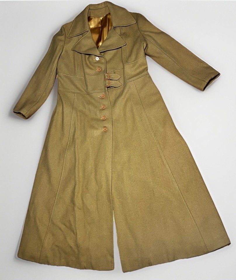 Vintage ILGWU Union Made Beige Wool Tweed Trench Coat – Belted, Double ...