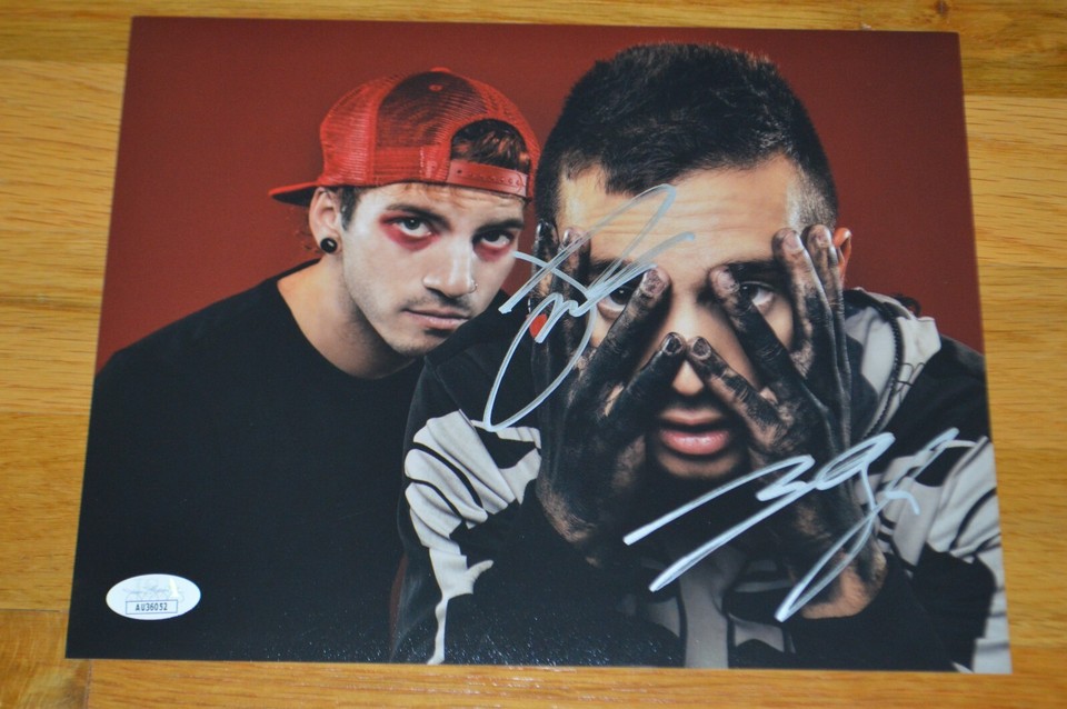 Twenty One Pilots ~ Josh Dun & Tyler Joseph Autographed 8x10 Photo with ...