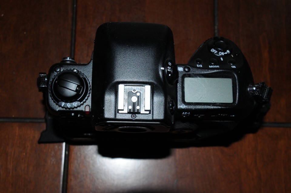 Nikon F5 35mm SLR Film Camera Body, Gride & Split Focusing Screens, SB ...