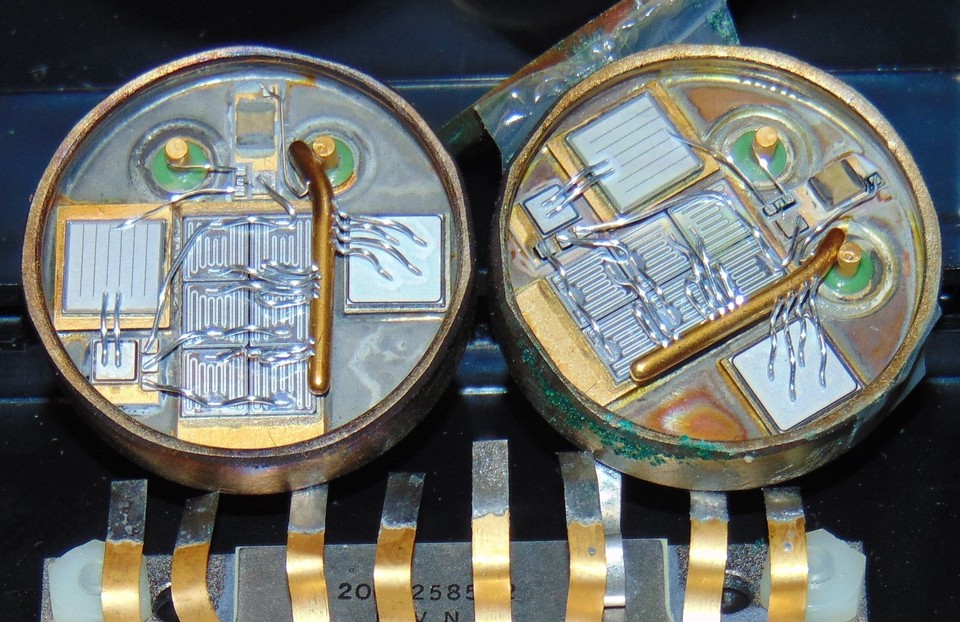 REAL 24K GOLD PARTS VINTAGE ELECTRONICS FOR Museum SEMICONDUCTORS CHIPS ...