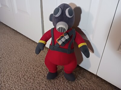 Team Fortress 2 Plush RED Pyro SAMPLE UNRELEASED 13" TF2 Zipper The IP ...