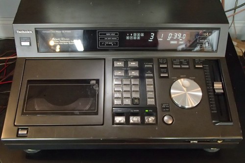 TECHNICS SL-P1300 Compact Disc Player CD HiFi Classic Working w/ Issues SLP1300 | eBay