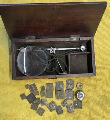 Scales - Scale Glass