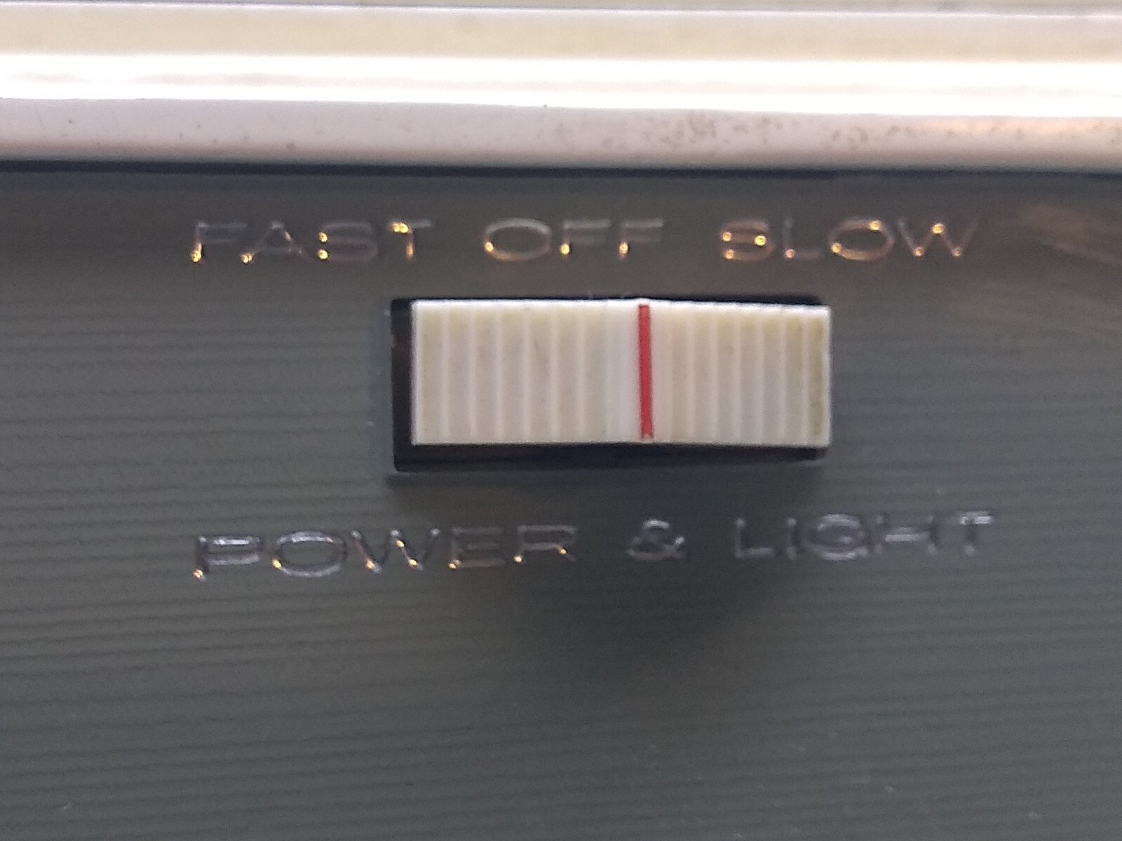 Singer 774 Zig-Zag Styling Electric Sewing Machine & Power Pedal ...