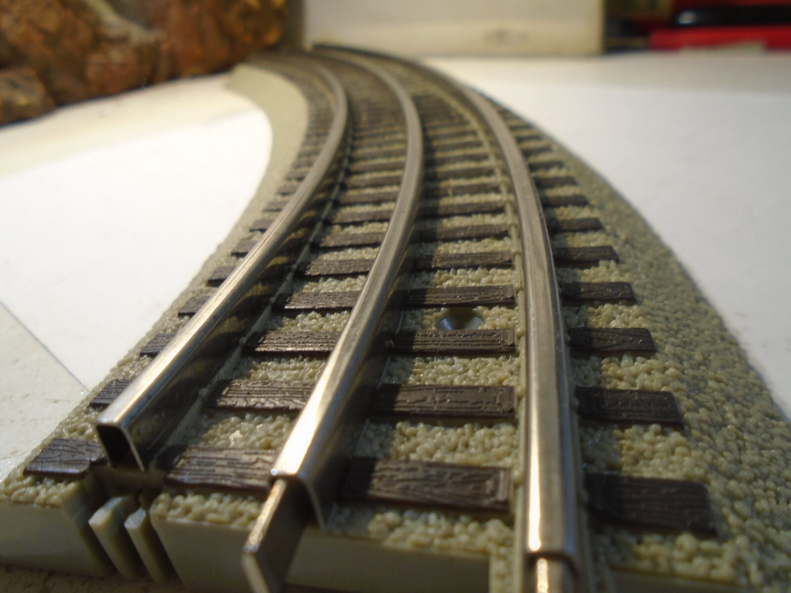 LIONEL FASTRACK O GAUGE, 0-36 FULL CURVE TRACK , EXCELLENT COND. 44-220 ...