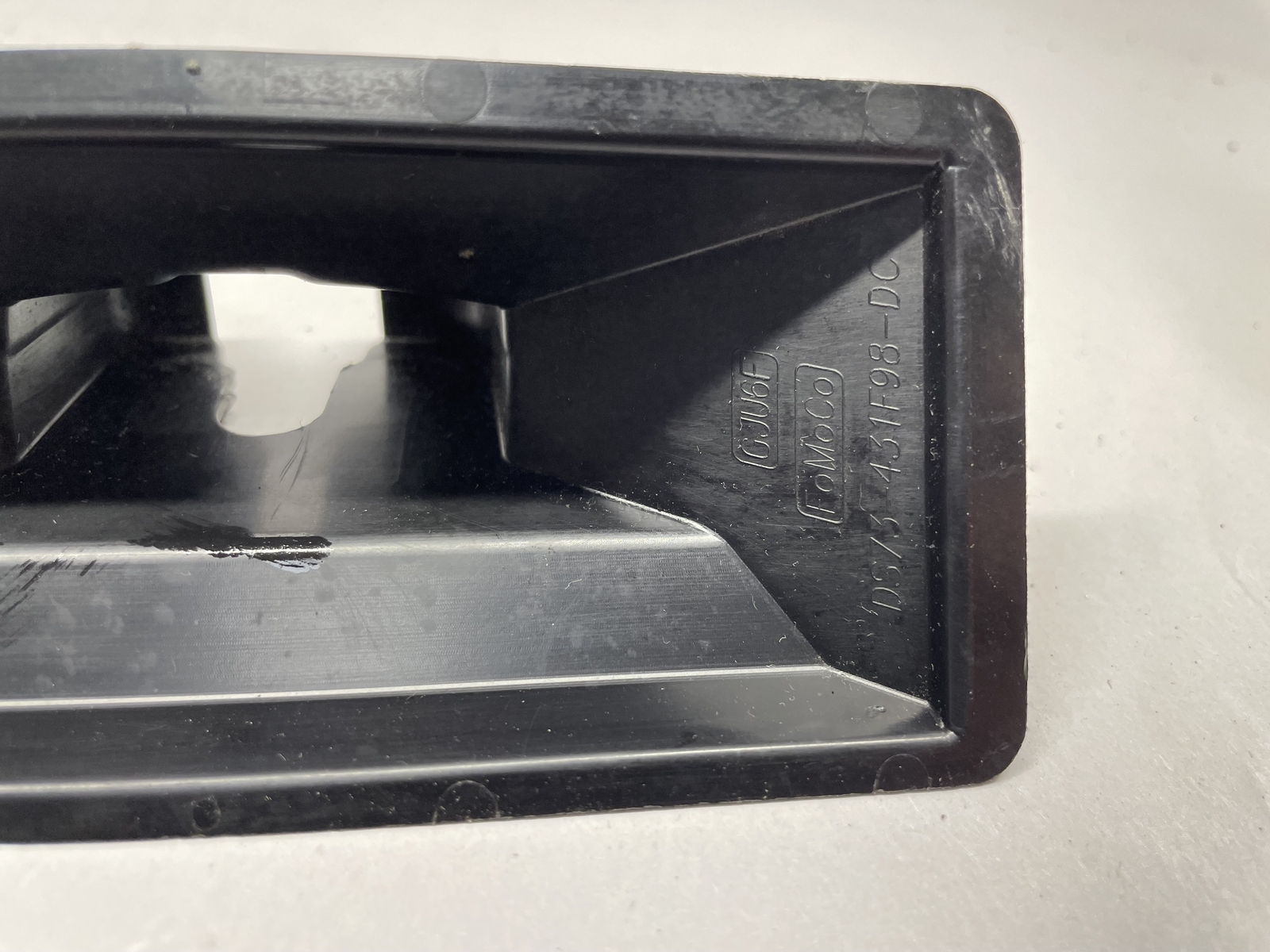 2019 FORD USA MUSTANG Coupe Rear Lid Latch Trunk Lock Trim Cover DS73 ...