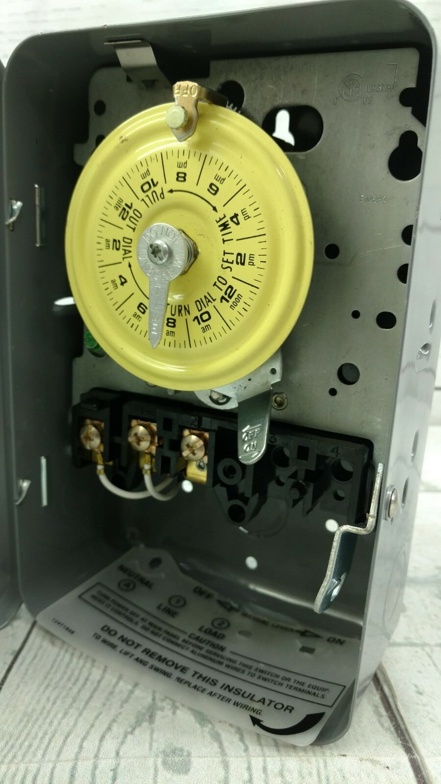 T103 Series 40 Amp 125-Volt DPST 24-Hour Mechanical Time Switch with ...