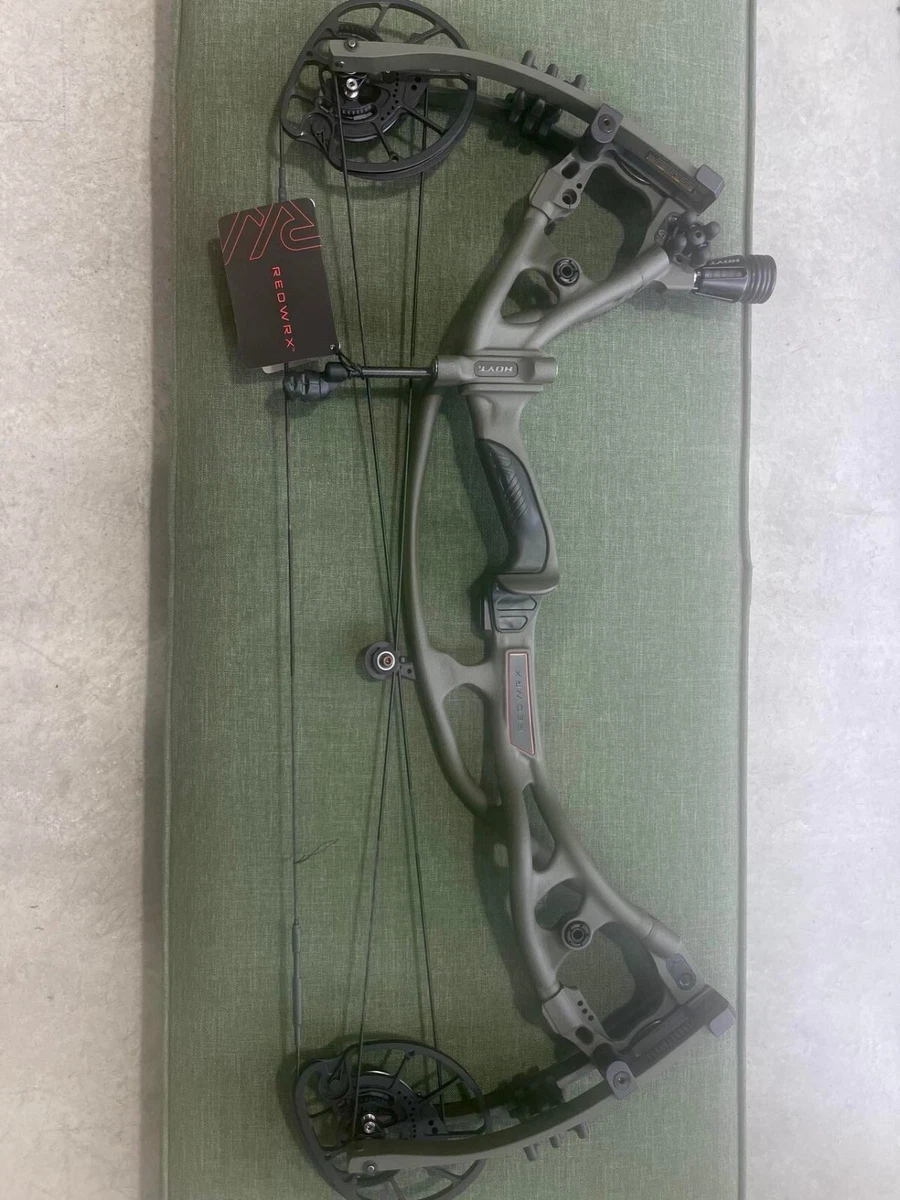 Hoyt Recurve Bows