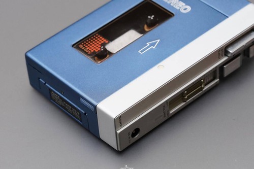 Sony Early Model Walkman TPS-L2 Cassette Player | eBay