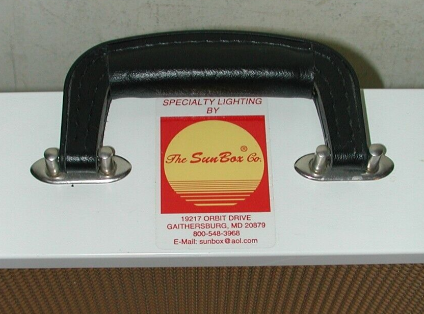 THE SUN BOX COMPANY SUN RAY BRIGHT LIGHT THERAPY BOX LAMP WORKS | eBay