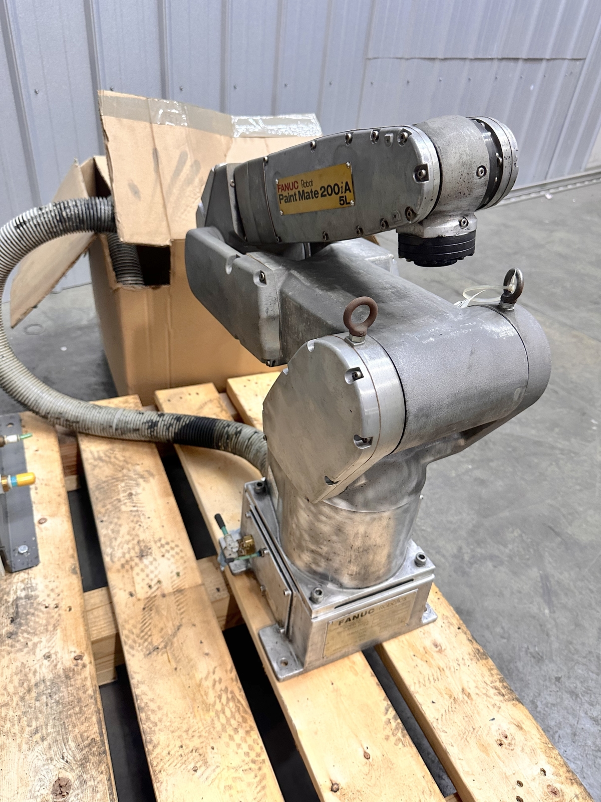 2018 Fanuc Paint Mate 200iA/5L Paint Robot R30iB Mate Control 892mm Reach 5Kg for sale online | eBay