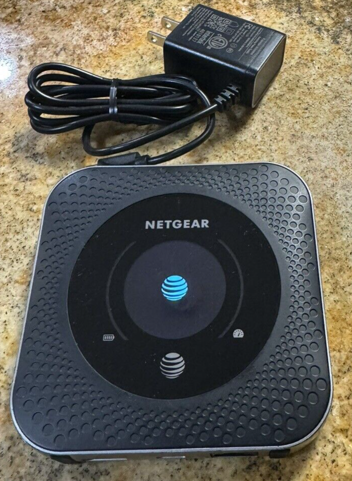 Netgear Nighthawk M1 4G LTE Mobile Hotspot AT&T MR1100 MiFi + AC ...