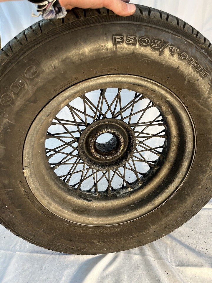 Triumph TR250 TR6 Wire Wheel Painted 15" 72 Spoke Dunlop | 6 Spoke