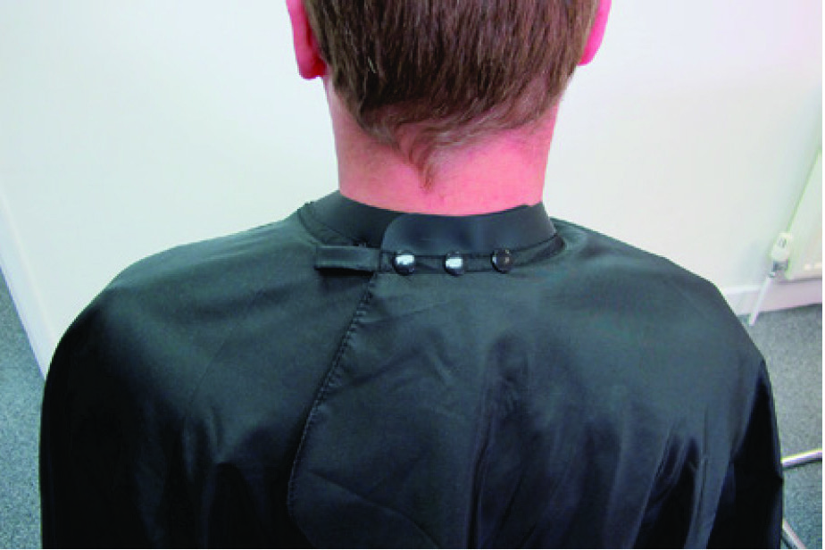 BARBER LOCO BLACK NEOPRENE COLLAR CAPE BARBERS/SALON CUTTING GOWN, KEEP ...