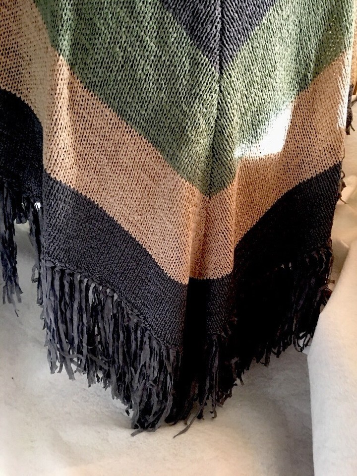 Pretty Angel Fall Colors Women's Poncho Sweater. NWT Nice Gift! | eBay