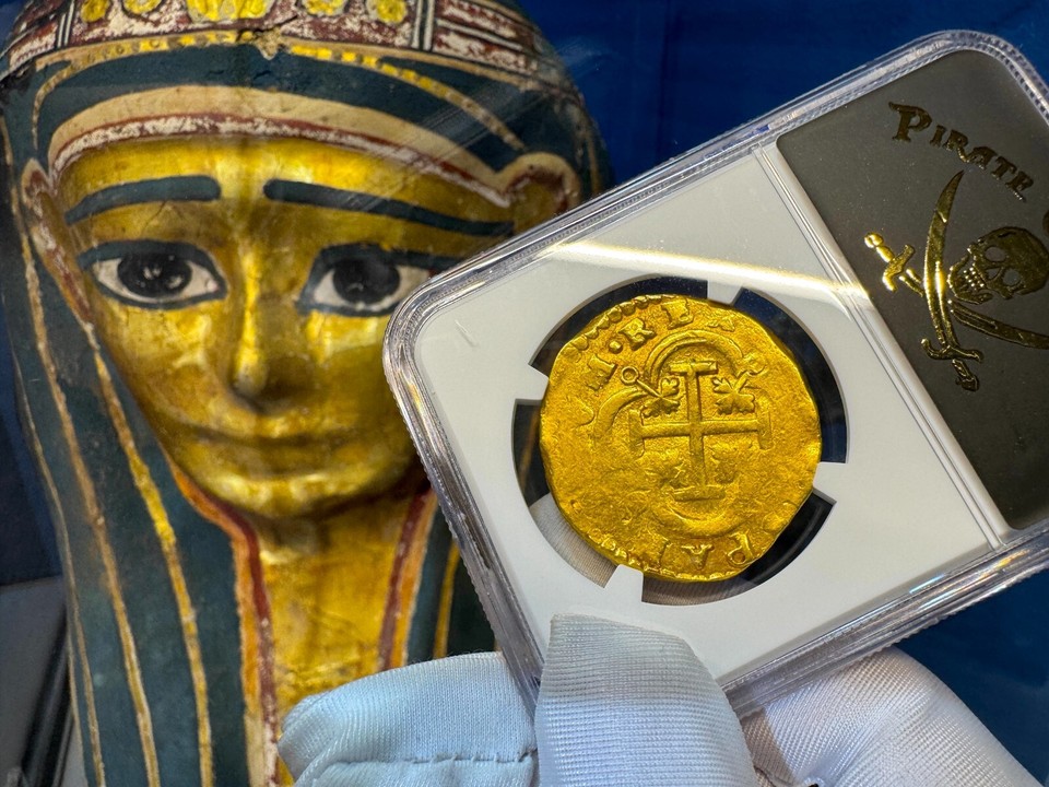 SPAIN MADRID *RARE* 1631-37 "BRUTE" 8 ESCUDOS NGC 55 PIRATE GOLD COINS ...