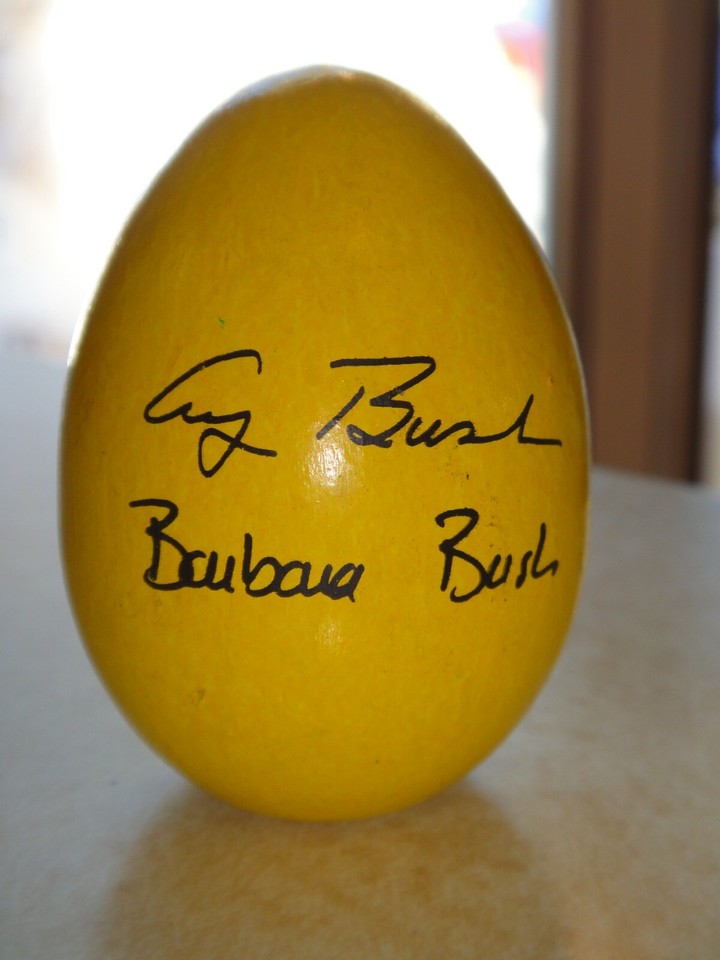 RARE 1989 YELLOW Wooden WOOD WHITE HOUSE EASTER EGG George & Barbara ...