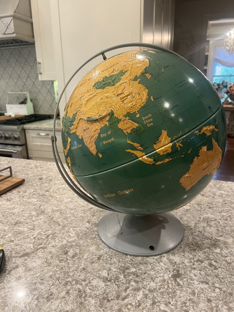 Large World Globe With Vivid Colors 16 In Diameter Nystrom