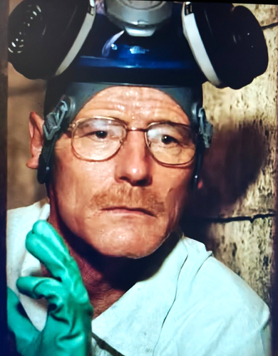 BREAKING BAD SCREEN USED TV SHOW PROP - WALTER WHITE'S GAS MASK with ...