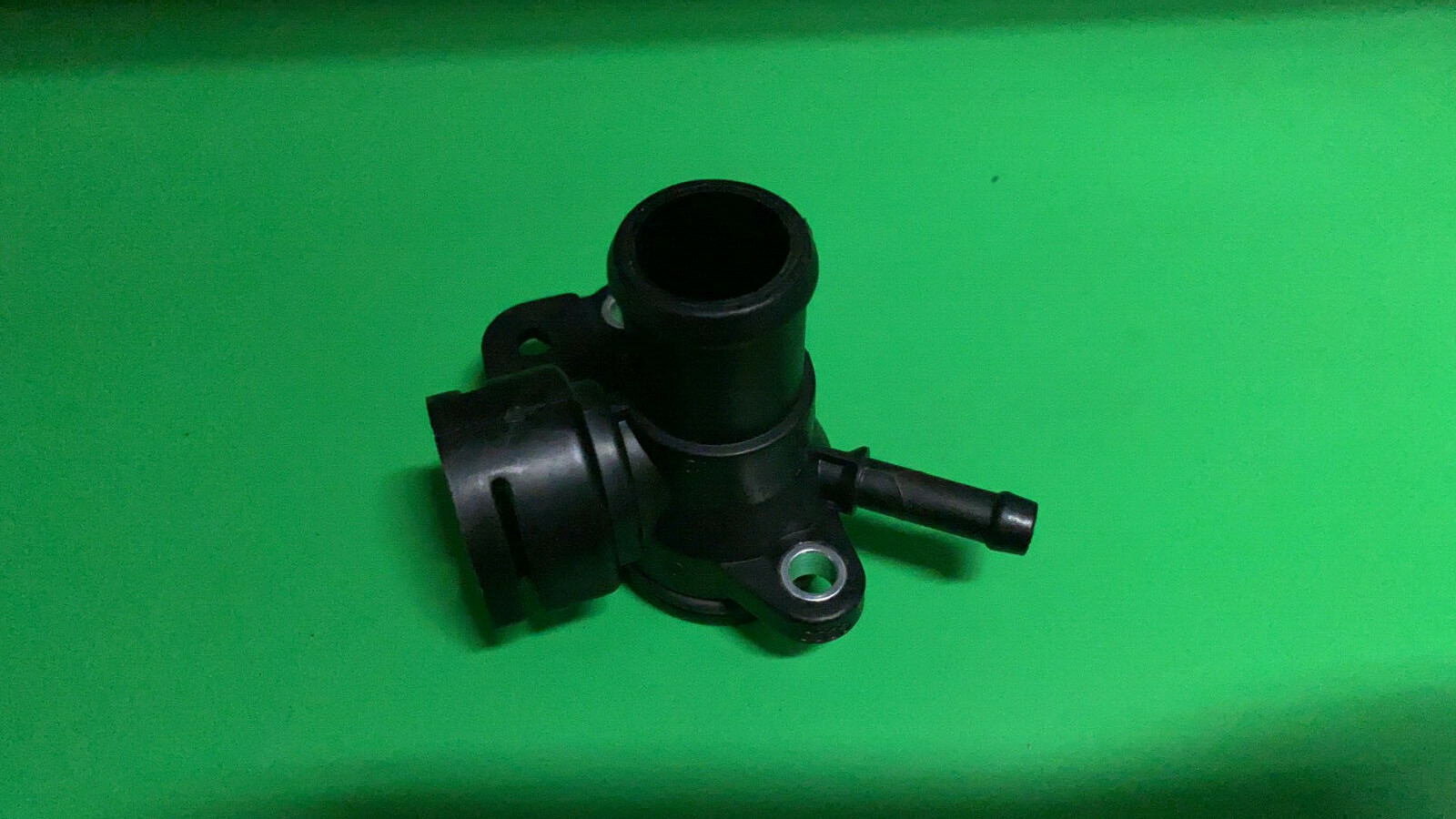 Genuine Coolant Flange 06j 121 132 G for sale online | eBay