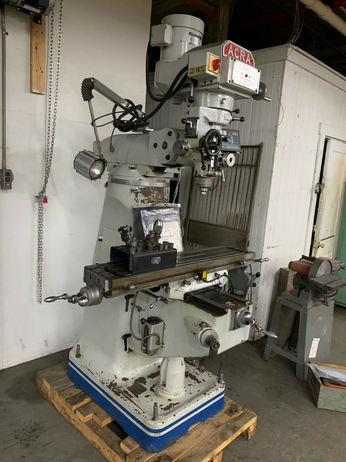 Acra AM2V 3HP Variable Speed Vertical Milling Machine Pwr Feed DRO ...