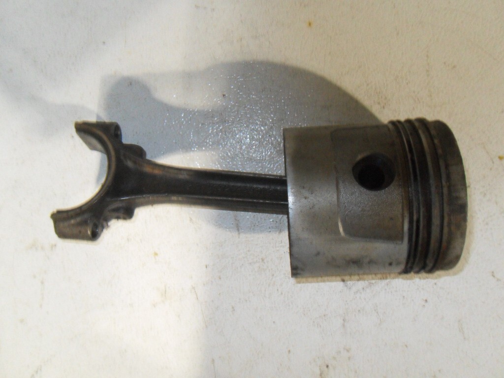 Chris Craft Hercules Model K Engine - Zollner Heavy Duty Piston + Rings ...