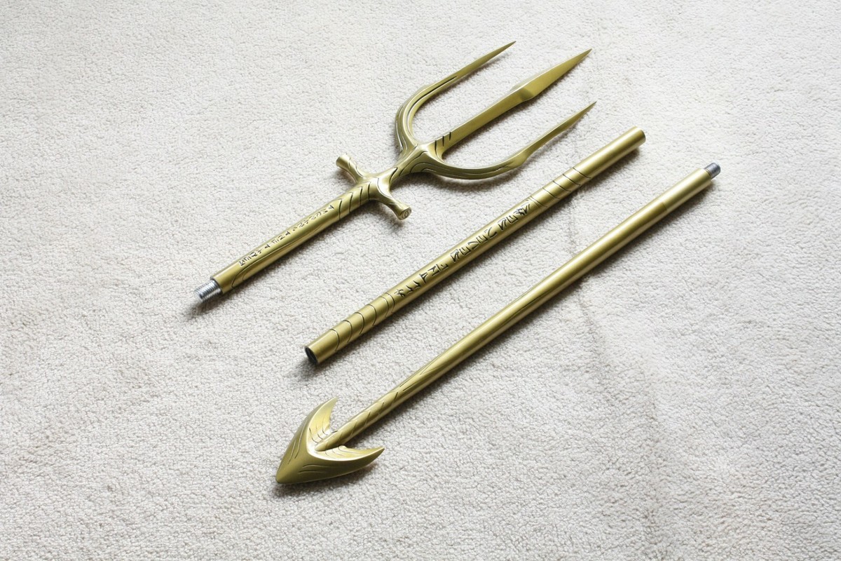 Dc Comics Aquaman Hero Trident Prop Replica By Factory