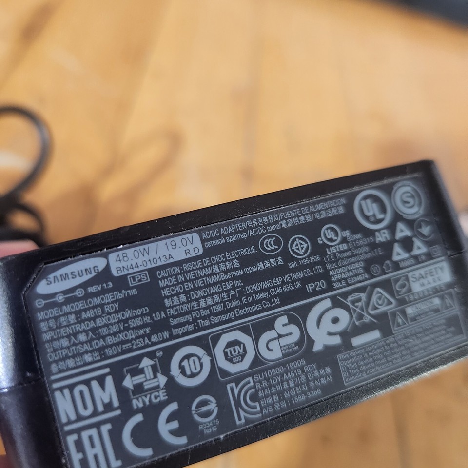 Genuine Samsung Monitor TV Charger AC Power Adapter A4819_RDY 19V 2.53A ...