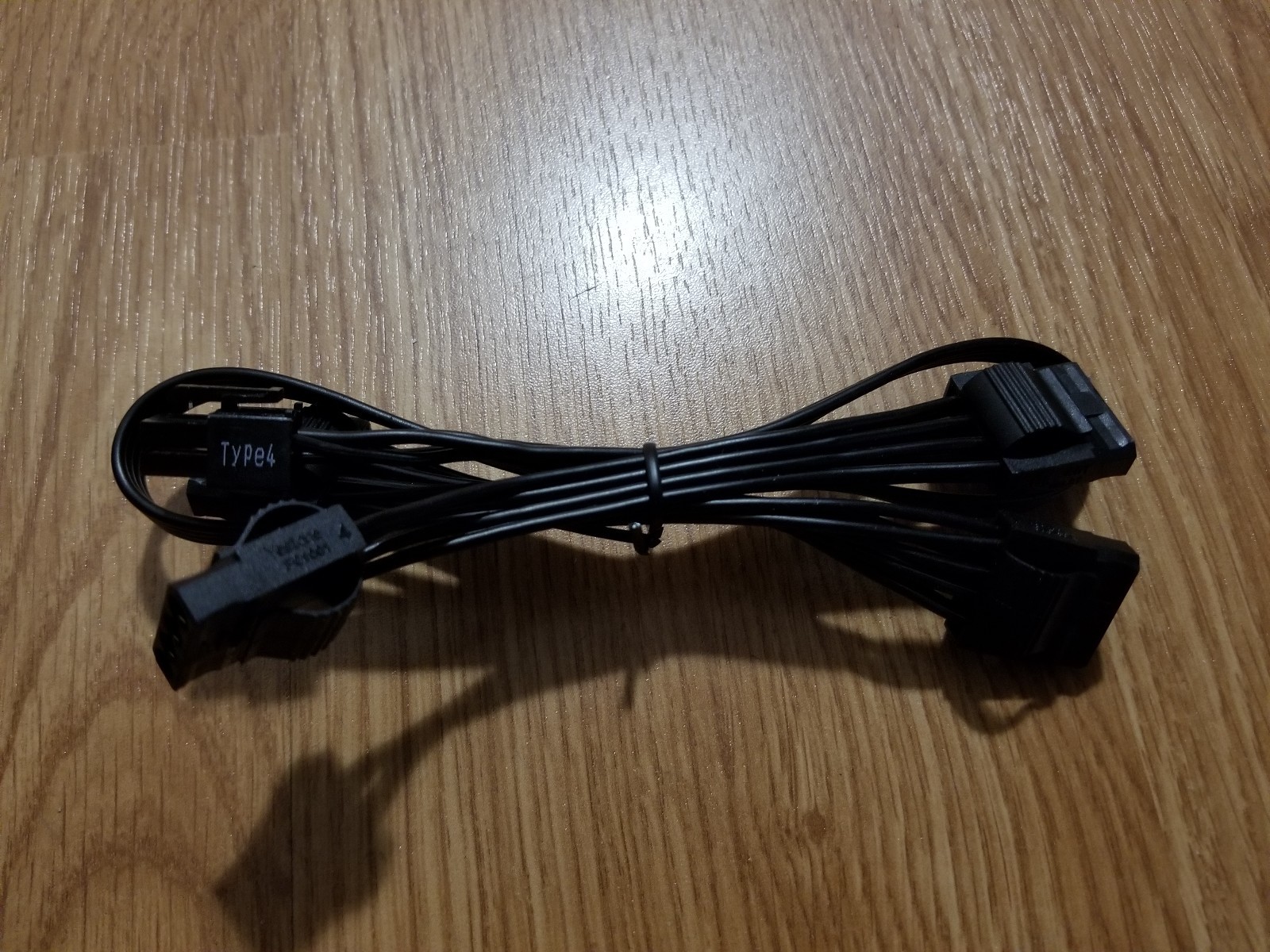 Peripheral Power Cable with 4 connectors Corsair HX/TXM Series ...