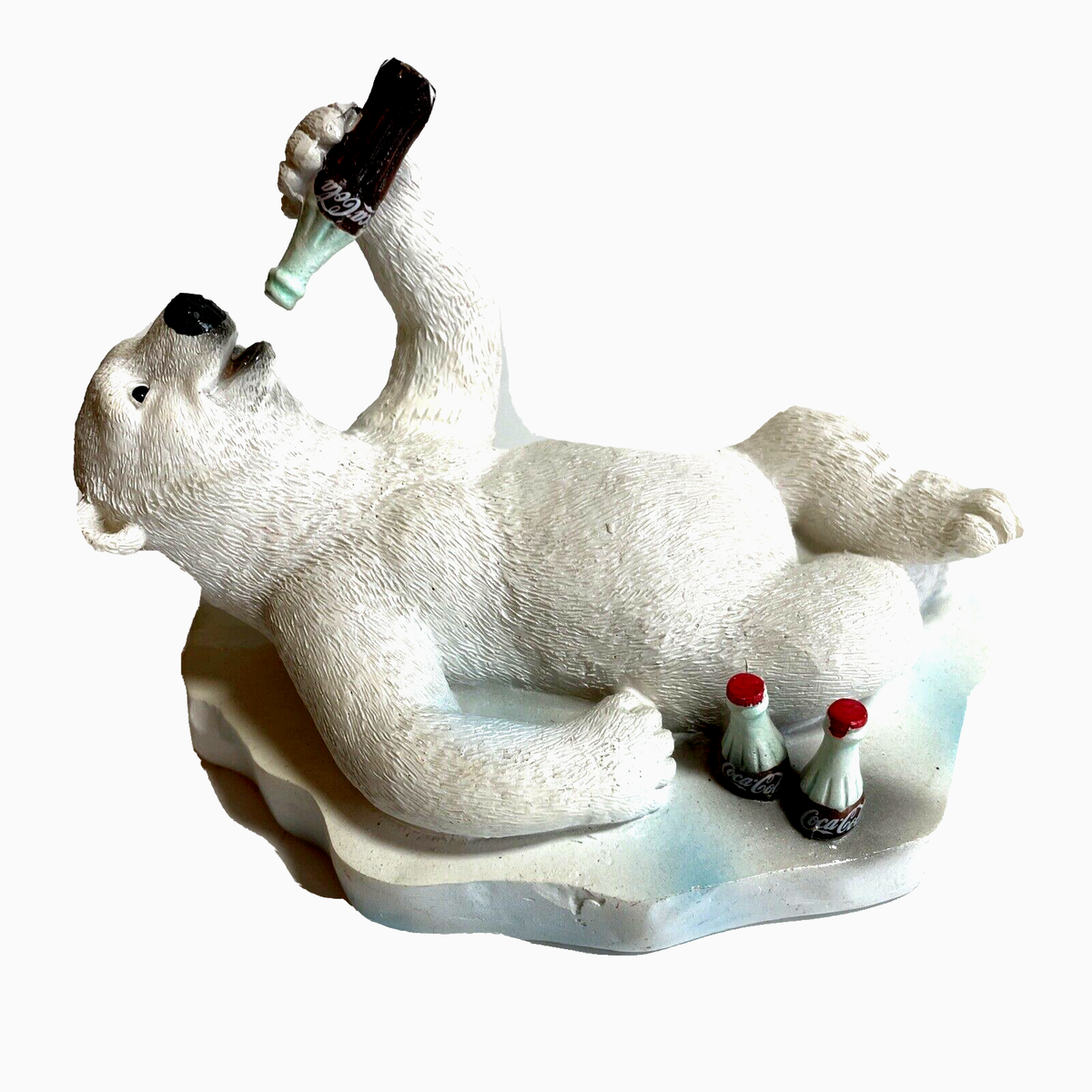 Urso Polar Bebendo Coca Cola