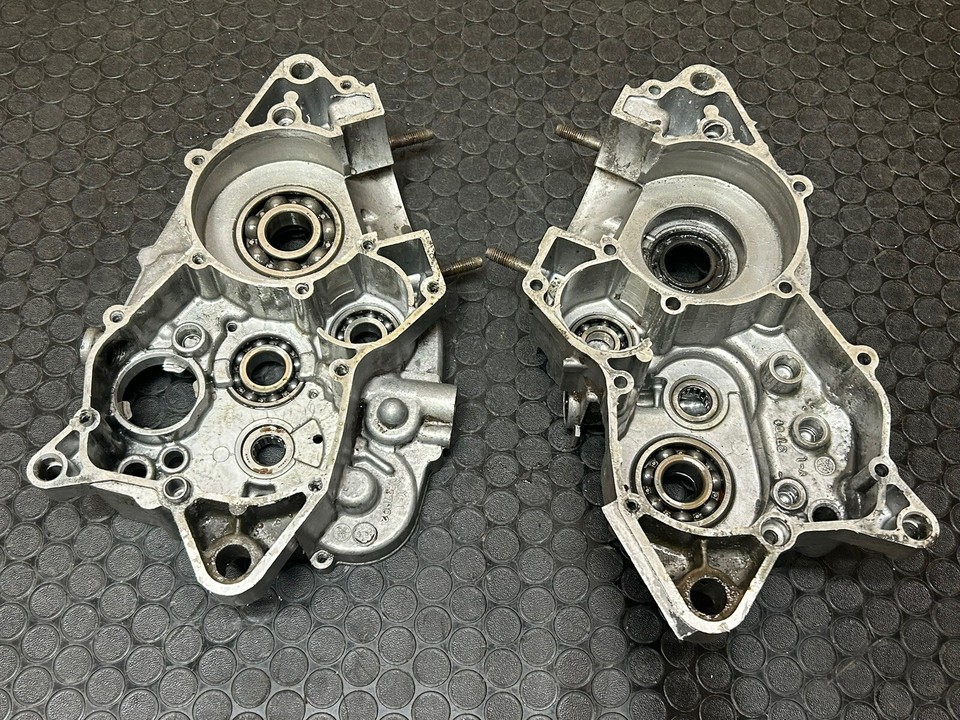 YAMAHA BLASTER OEM ENGINE CASES CRANKCASE MOTOR SET L R YFS200 🔥 ...