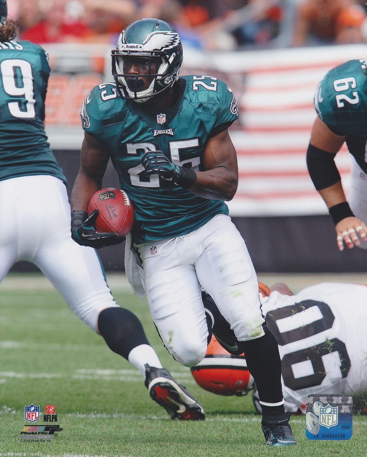 LeSEAN McCOY Philadelphia Eagles NFL LICENSED un-signed poster print ...