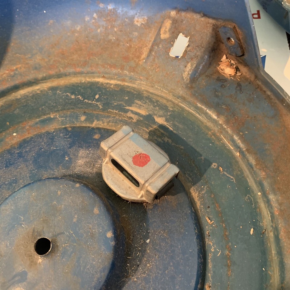VINTAGE OEM EARLY FORD BRONCO V8 AIR CLEANER Offset/ Good Clean ...