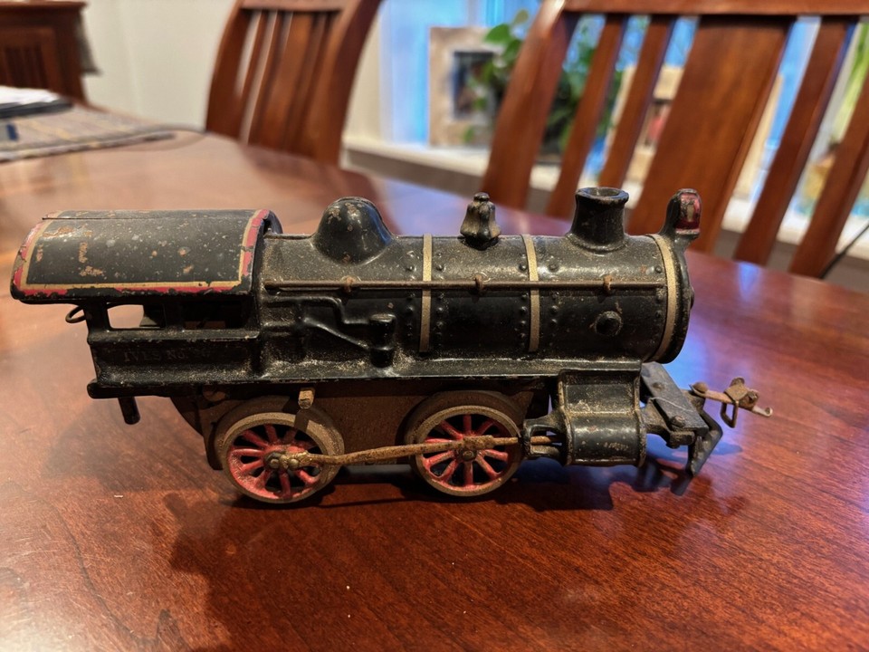 Antique Pre-War Ives No 20 Cast Iron Wind Up Engine Locomotive Train No ...