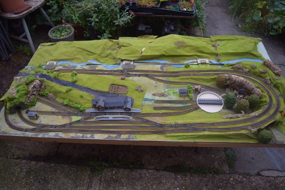 n gauge layout 2ft x 6ft + 1ff, seaside village turntable loops station ...