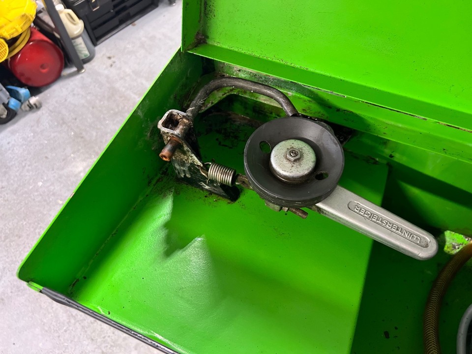 Wintersteiger ski and snowboard tuning machine. | eBay