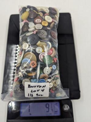 Vintage Button LOT 4- Quart - plastic, toggles, metal, pearlized, wood ...