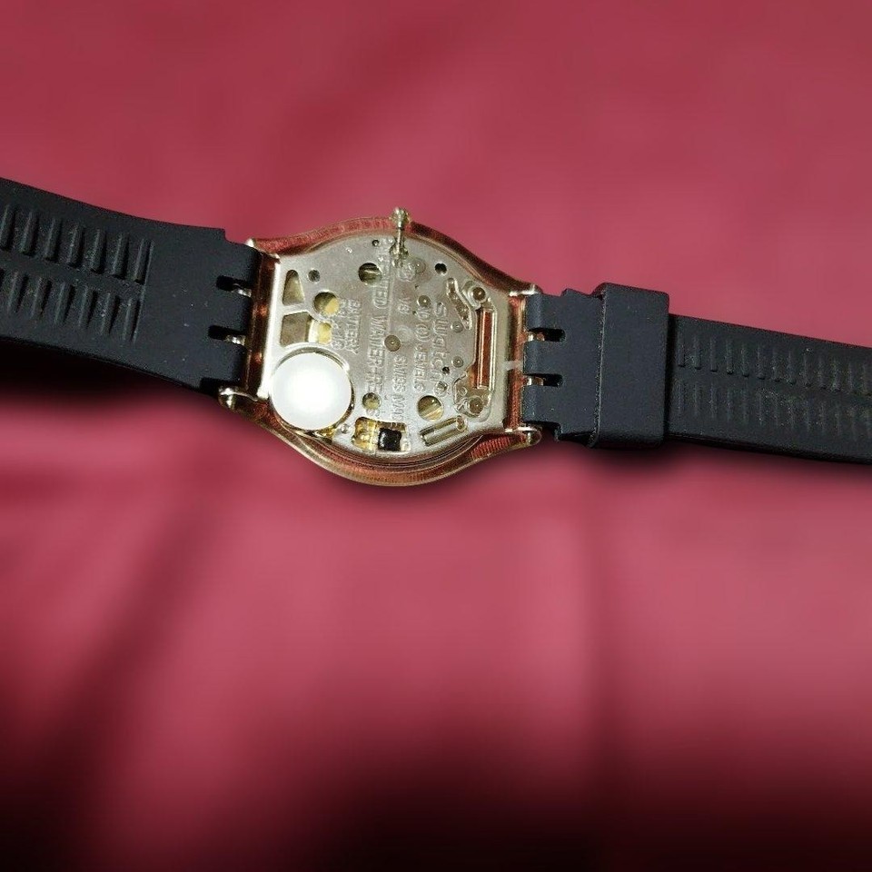 Used Good condition (⁠ ⁠•⁠ᴗ⁠•⁠ ⁠)⁠ 2009 product Swatch skin ultra-thin ...