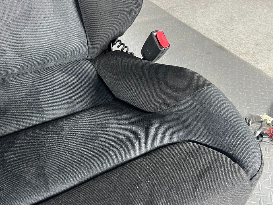 RECARO ST-JC351 R SEMI BUCKET SEAT RIGHT SIDE DRIVERS SEAT RAIL 217.40. ...