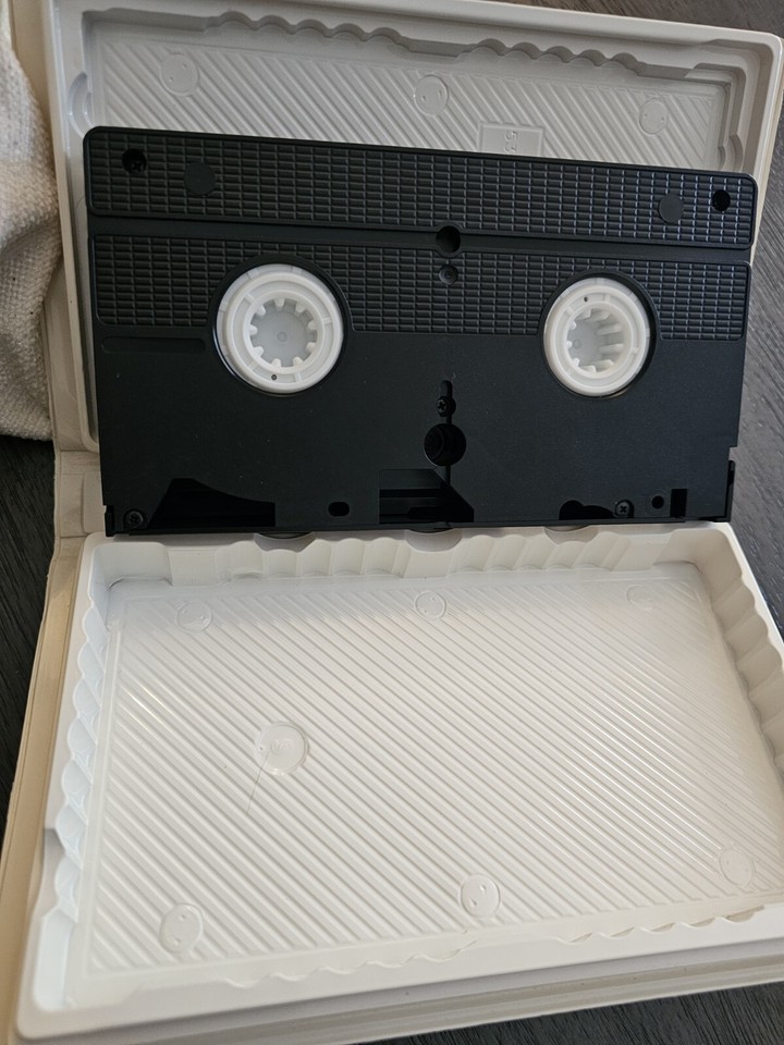 Balto VHS Video Tape Universal Studios Amblin Entertainment 1995 ...