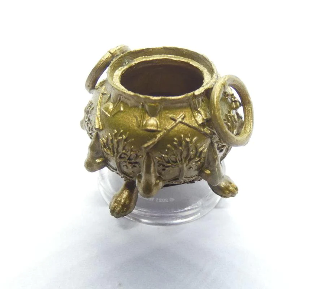 Iggwilv's Cauldron (Gold) - The Wild Beyond the Witchlight - Dungeons ...
