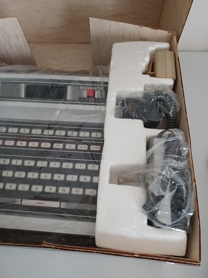 PHILIPS MAGNAVOX ODYSSEY 2 ULTIMATE COMPUTER VIDEO GAME SYSTEM BRAND ...