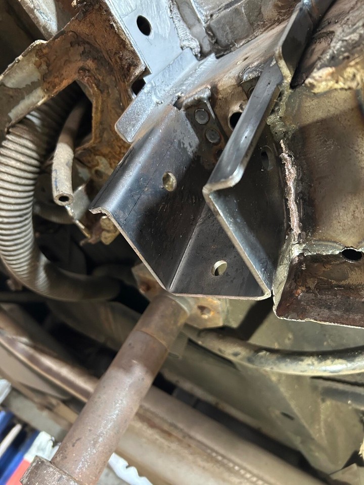 VW T4 Rear Suspension Mount Trailing Arm Hanger Repair Panel Jacking ...