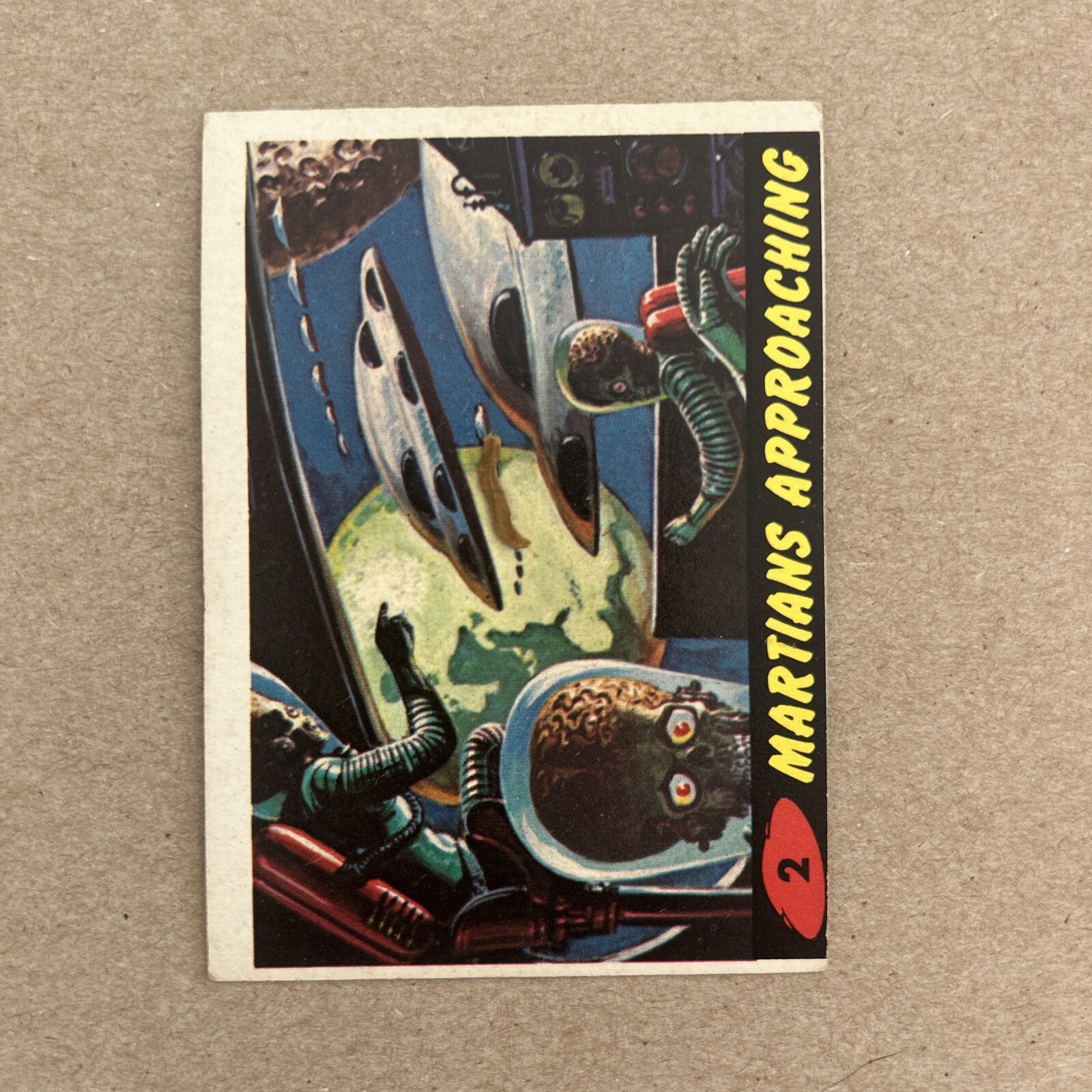 1962 Mars Attacks Martians Approaching Card #2 | eBay