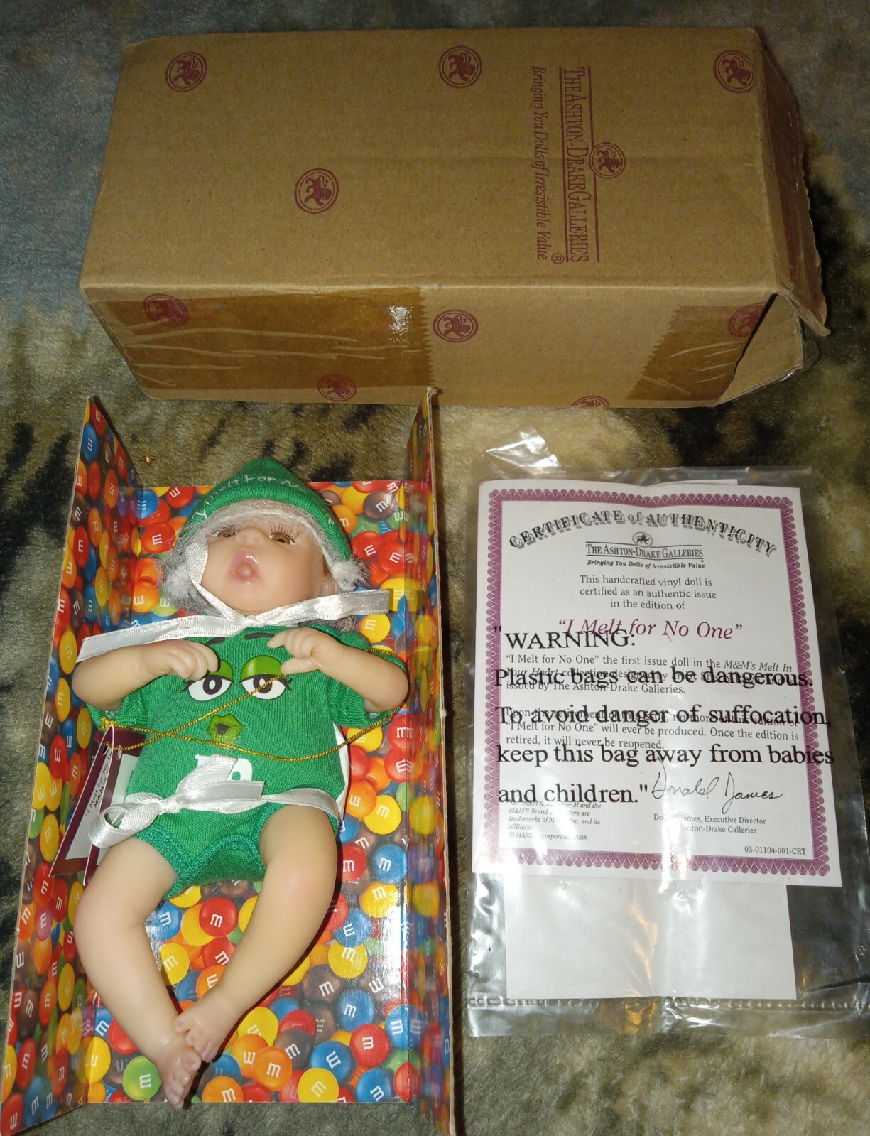ASHTON DRAKE/SHERRY RAWN VINYL M&M DOLL "I MELT FOR NO ONE" NIB WITH ...